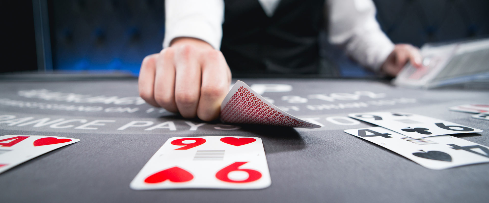 What is the 'Anchorman' in Blackjack? - PokerStars Casino Blog